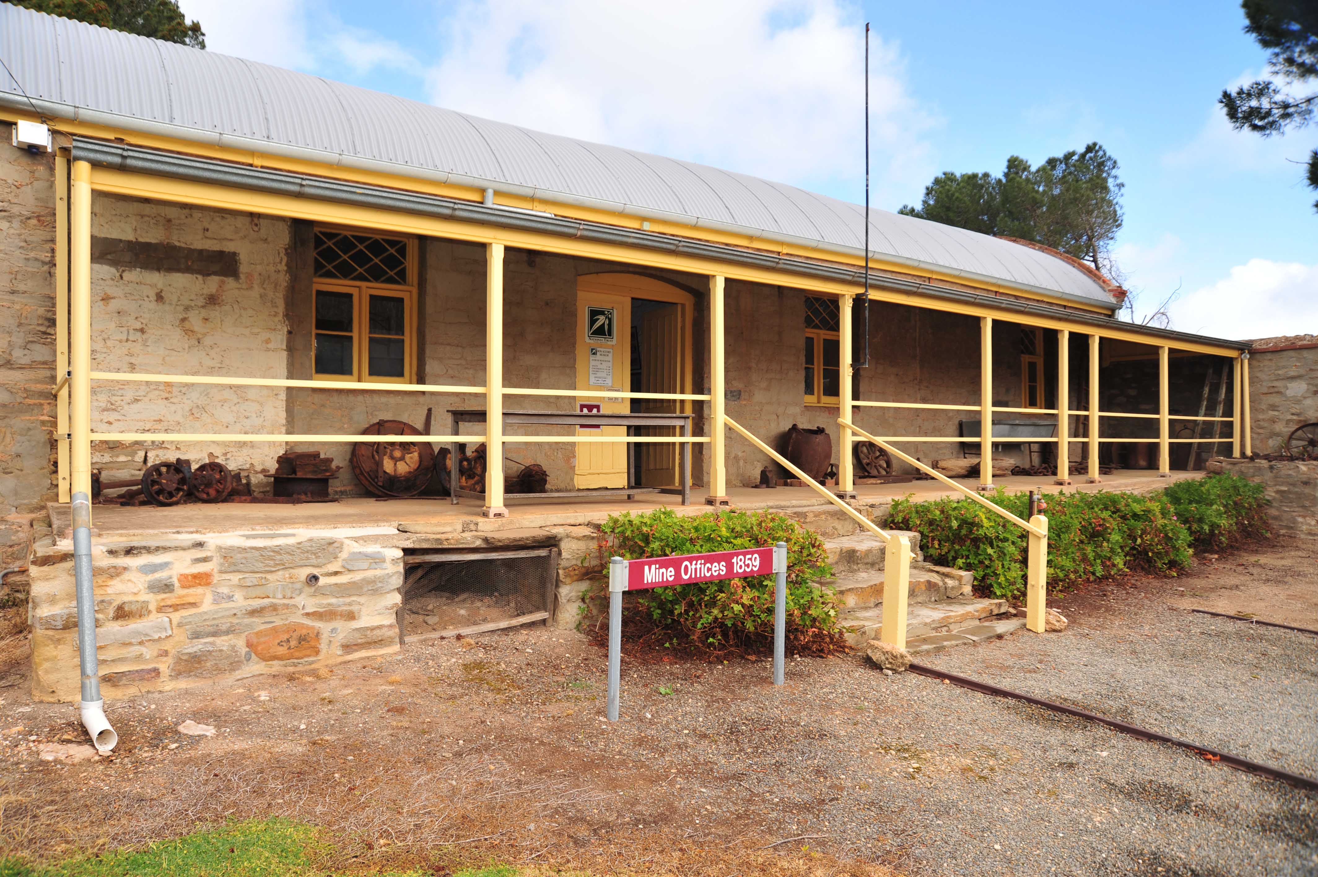 Emma Tiver Historic Cottage - Burra South Australia Accommodation